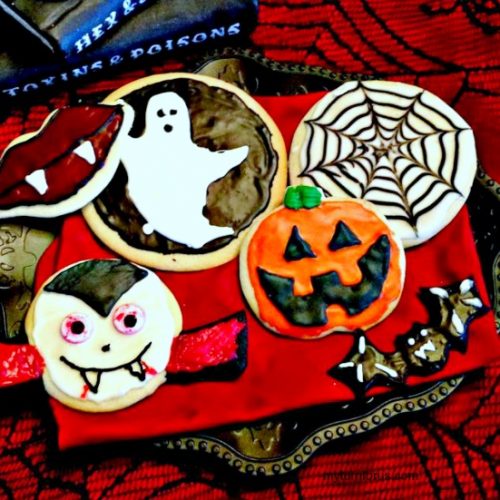 Halloween cookies with royal icing - My Turn for Us
