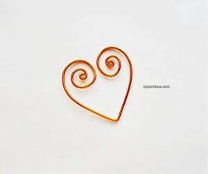 DIY Wire Bookmark Heart - My Turn for Us